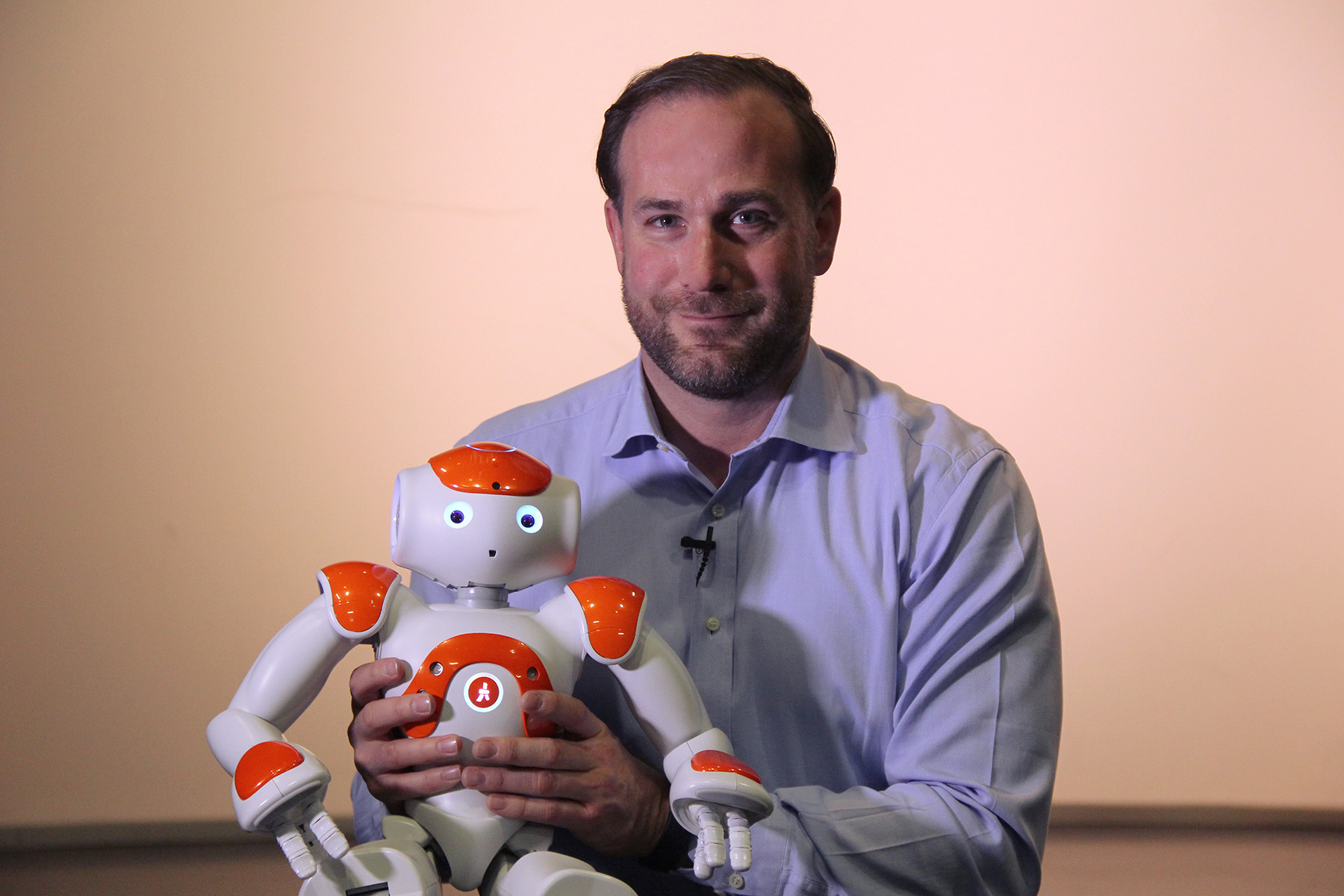 Social Robots. A Workshop on the Past, the Present and the Future of ...